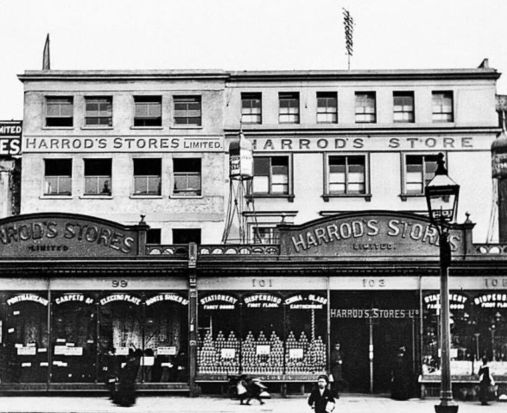 The Famous Harrods Of London - SAXS