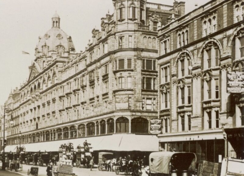 The Famous Harrods Of London - SAXS